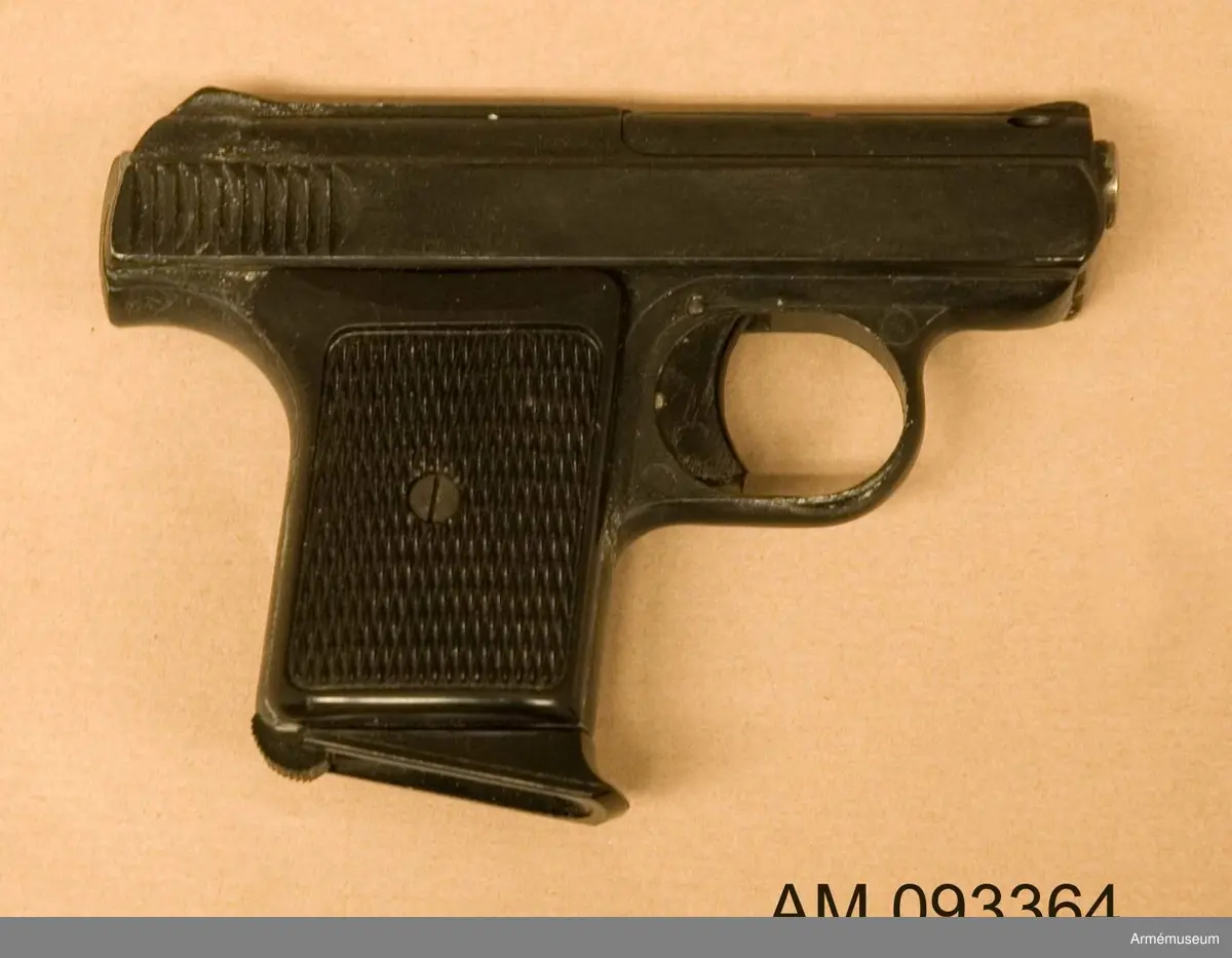 Startpistol m/SM12 - Armémuseum / DigitaltMuseum
