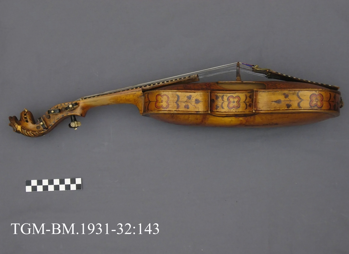 Hardingfele - Telemark Museum / DigitaltMuseum